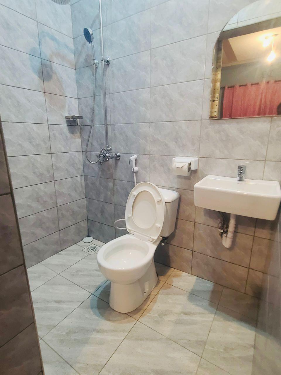 Intercity Property Hub: Safari Villa for Rent