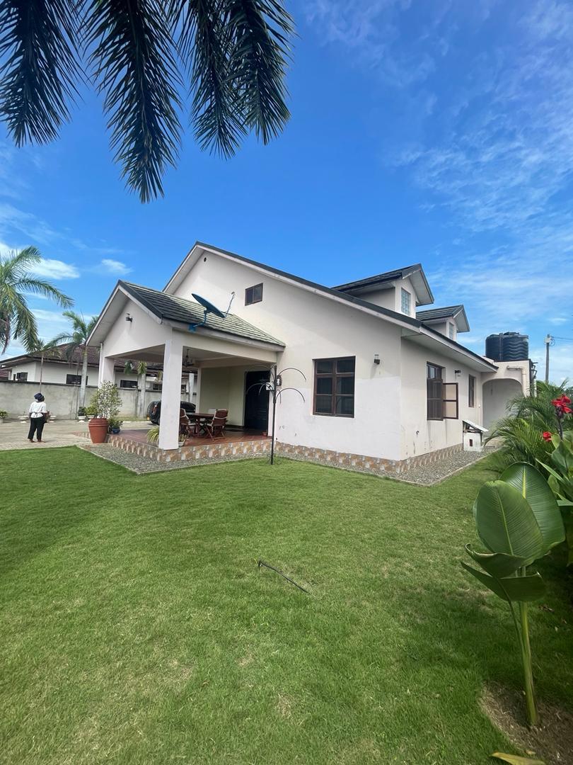 Intercity Property Hub: A One-Storey House For Sale.